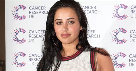 Marnie Simpson Flashes Her Underwear At Charity Event And Doesnt