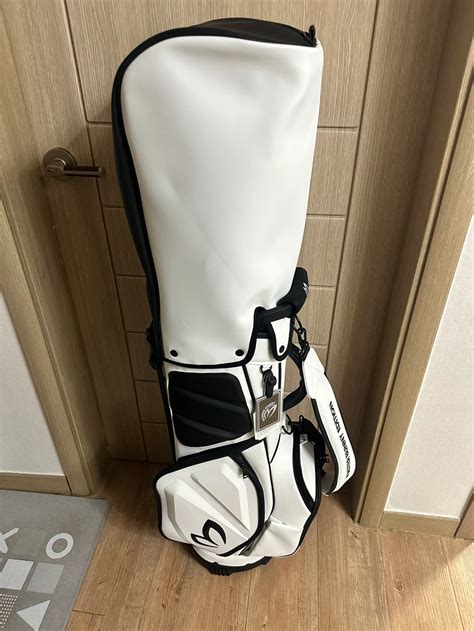 마스터바니에디션 스탠드 골프백 당근 중고거래