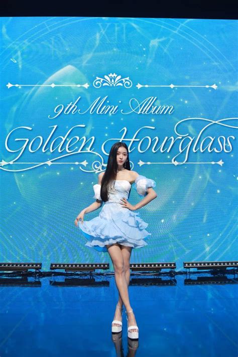Oh My Girl Community Posts 오늘 진짜 눈부시게 아름답다 유시아 폼 美쳤다 진짜 에리얼 실사판