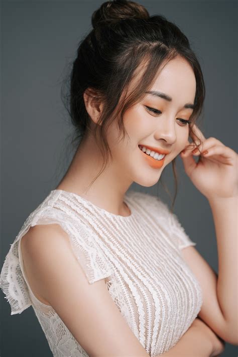Top 10 Hình ảnh Người đẹp Nhất Việt Nam được Yêu Thích Nhất