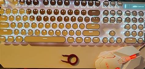 Amazon Com Retro Pink Typewriter Style Keyboard And Mouse Combo Cute Light Up Wired Mechanical