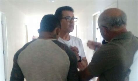 Cantor Beto Barbosa é Levado à Delegacia Após Confusão