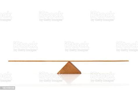 수리재고량 저울에 대한 스톡 사진 및 기타 이미지 저울 균형 시소 Istock