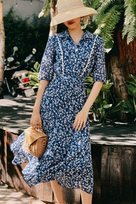 Blue Aster Lê House