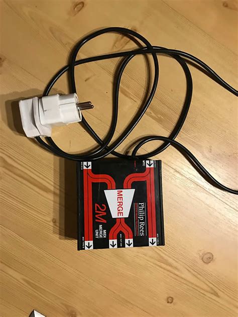 2M Midi Merge Unit Splitter Reverb
