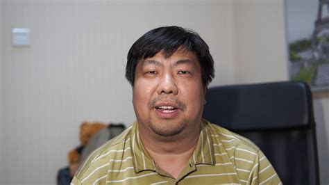 罗永浩直播卖花翻车：本该退一赔三，咋能变成退一赔一？ Youtube