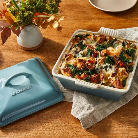 Le Creuset Heritage Covered Square Casserole Dish Stoneware 25 Quart