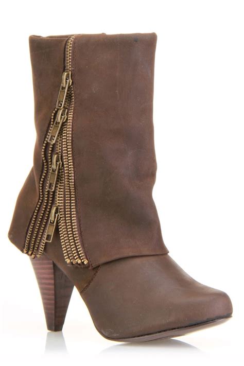 Pin Su Boots
