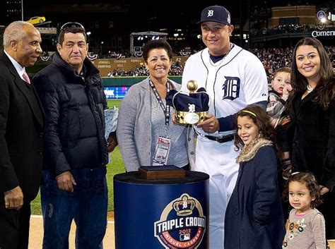 La Triple Corona aceleró su camino a la inmortalidad Líder en deportes