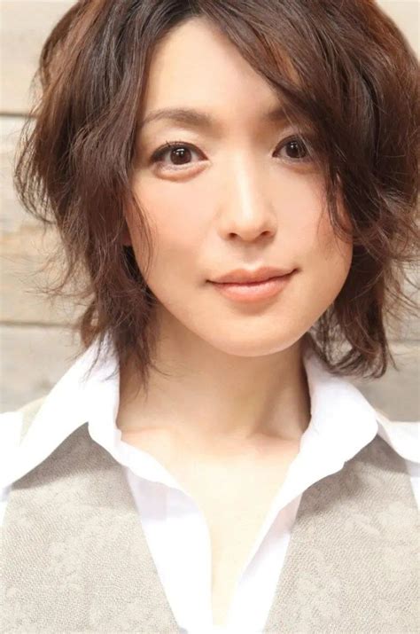 若村麻由美 若い頃の水着姿画像あり？現在も綺麗すぎると話題 気になる芸能ニュース まとめ 若村 麻由美 女性俳優 女性