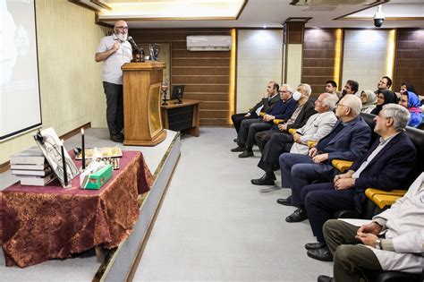 گزارش تصویریمراسم گرامیداشت دکتر داریوش راوری استاد دانشگاه علوم پزشکی