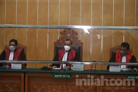Foto Sidang Tuntutan AKBP Dody Prawiranegara Di PN Jakarta Barat