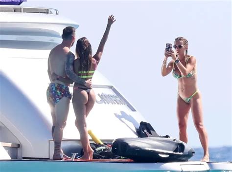 Los Gestos Románticos De Lionel Messi Y Antonela Roccuzzo Relajados En El Lujoso Yate Que