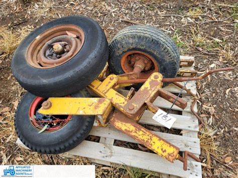 Lot 181 Toolbar Height Adjustment Wheel Assemblies X4 Auctionsplus