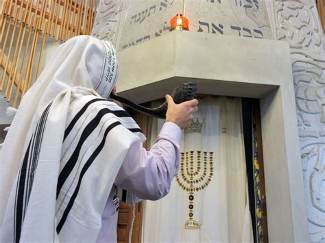What To Know About Yom Kippur The Holiest Day In The Jewish Calendar