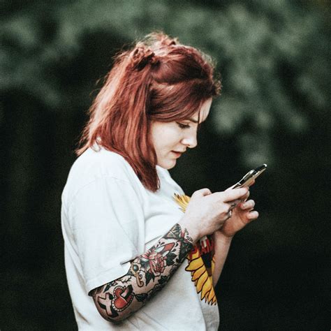 Flirten Auf Tinder 10 Tipps Für Mehr Dating Glück Gofeminin