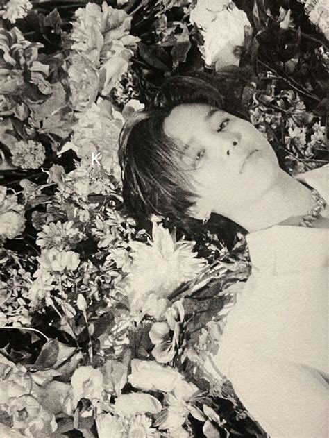 ปักพินโดย Joselyn Maspud ใน Fotos De Jimin ในปี 2023