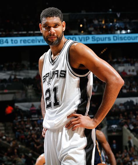 Retired Nba Player Tim Duncan Focuses On Hurricane Irma Recovery In U S