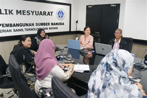 Mesyuarat Penutupan Audit Luar Lloyds Register Quality Assurance