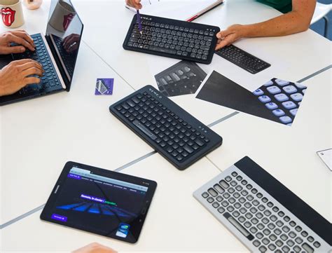 Infinitely Customizable Keyboard Comes With E Ink Keys Letting You