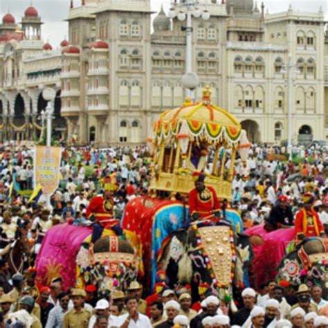 বিজয়ওয়াড়া বাথুকাম্মা পান্ডুগা যাকে বিজয়ওয়াড়ায় স্থানীয় ভাষায়