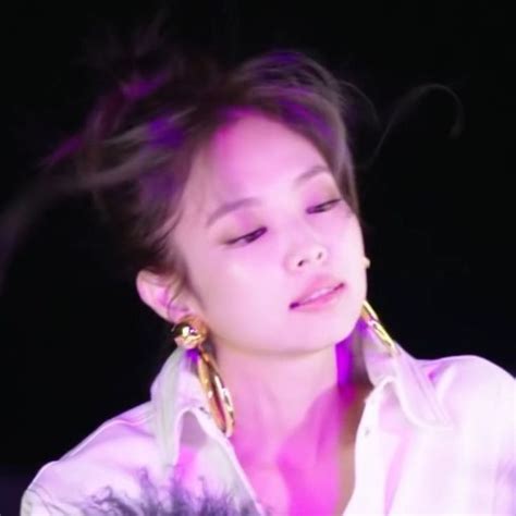 Jennie Kim Blackpink Kpop Icons Jennierubyjane Jennies Cheeks Profile