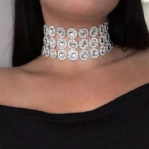 Ahmed Fashion White Multilayer Rhinestone Flowers Choker Necklaces For