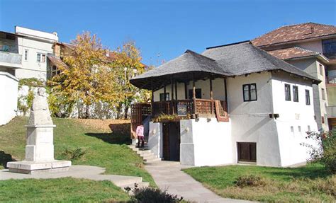 Casa memoriala Anton Pann din orașul Râmnicu Vâlcea județul Vâlcea Locuri Din Romania ro