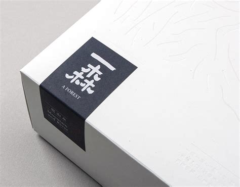 샤넬 아이소메트릭 포스터 On Behance