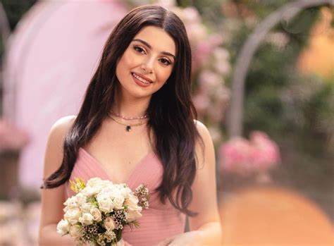 Colette Hallani Partage Des Photos Denfance De Sa Fille Maritta Polture