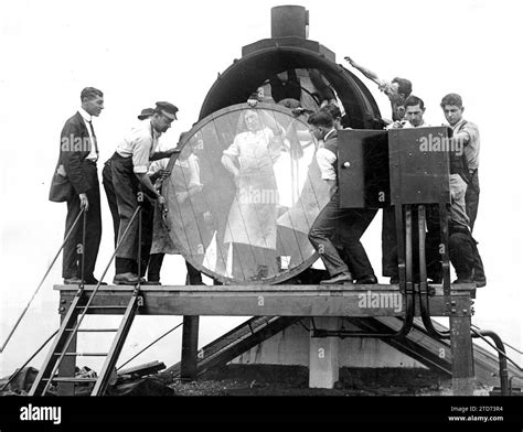10 01 1916 The Largest Electric Projector In The World Sperry