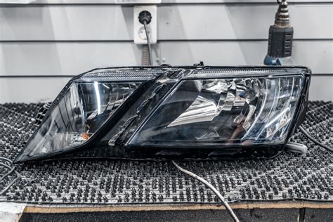 Установка светодиодных линз на Шкода Октавиа А7 (Skoda Octavia A7 ...