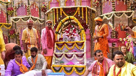 Braj Ki Holi 2023 अद्भुत और अलौकिक है ब्रज की होली है मस्ती में झूम