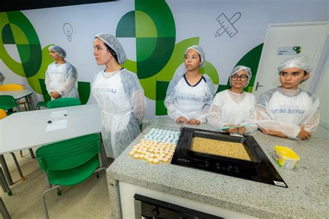 Escola SESI de Referência Roberto Proença de Macêdo é inaugurada no