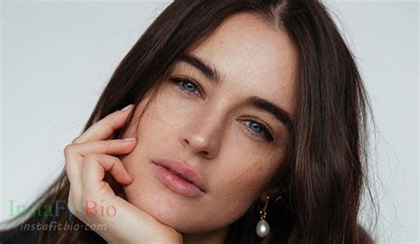 Lauren Budd Bio Age Height Wiki Models Biography