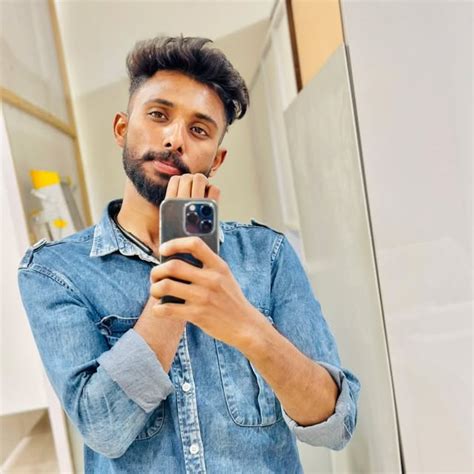 Suhail Manu Suhail Manu • Threads Say More