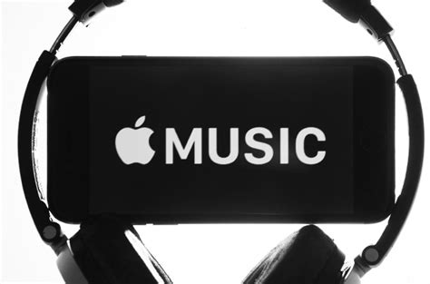 Apple Squashes Music App Bugs In New Ios Update