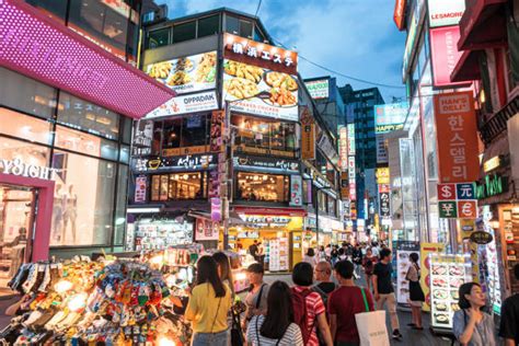 680 Hongdae Foto Foto Stok Potret And Gambar Bebas Royalti Istock