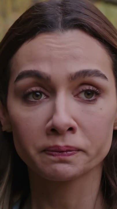 مسكوا إيد بعض لأول مرّة 😫😍 مسلسل حب أبيض أسود 🖤🤍 Siyahbeyazaşk