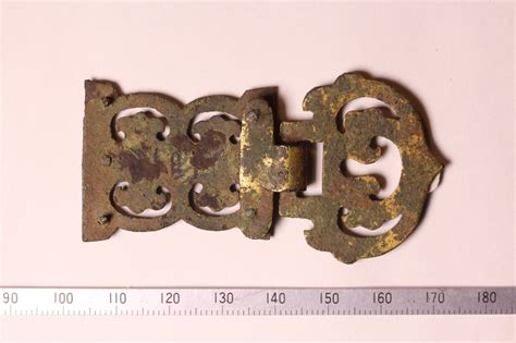 E0113328 金銅三葉文透彫帯金具 東京国立博物館 画像検索