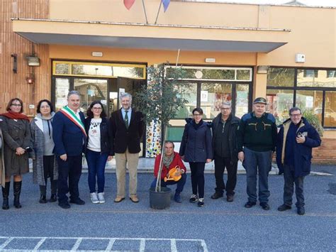 Velletri Gli Alunni Della Scuola Marcelli Celebrano La Festa Dell
