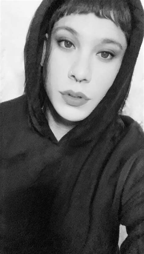 Fem Bottom Scrolller