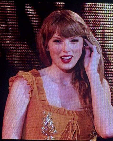 Taylor Swift Cute Moments At The Eras Tour