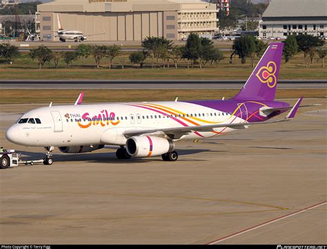 HS TXM Thai Smile Airbus A320 232 WL Photo By Terry Figg ID 1086288