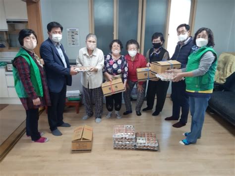 일죽면 새마을부녀회 지역농산물 먹거리 꾸러미 전달 시사안성