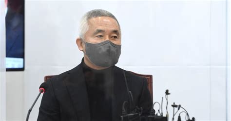 尹 보란듯安선대위원장 최진석 홍준표 이어 김종인 만나
