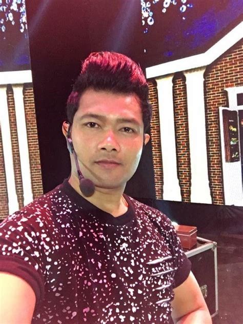 សមត្ថភាពសិល្បៈពេញខ្លួន យក់ ដួងតារា លេងចាប៉ីដងវែង ច្រៀងឡើងពីរោះ ហ្វេនសរសើរព្រាត មានវីដេអូ