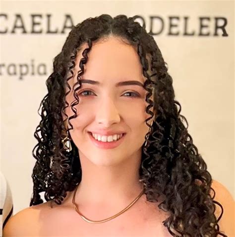 Dra Micaela Scodeler Bio Site