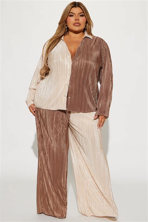 Chic Life Plisse Pant Set Champagne Fashion Nova