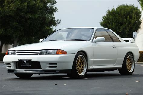 1991 Nissan Skyline Toprank Importers
